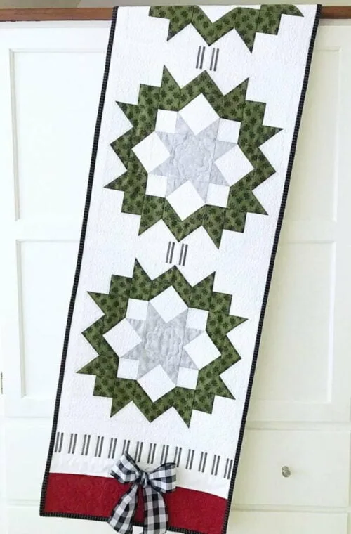 Evergreen Wreaths Table Runner Pattern • Maple Cottage Designs