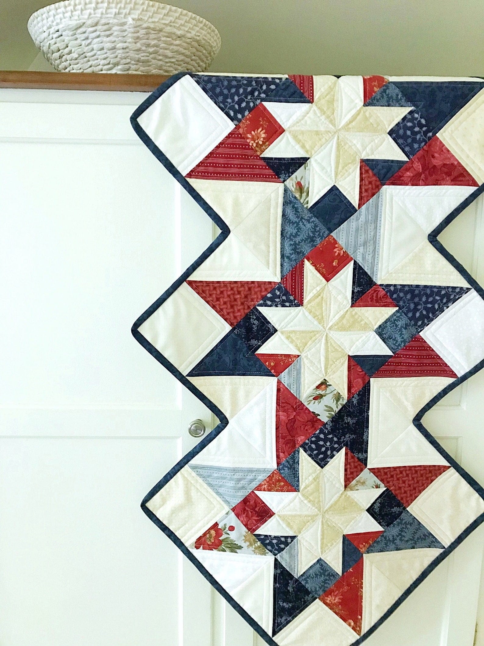 Radiant Stars Table Runner Pattern • Maple Cottage Designs